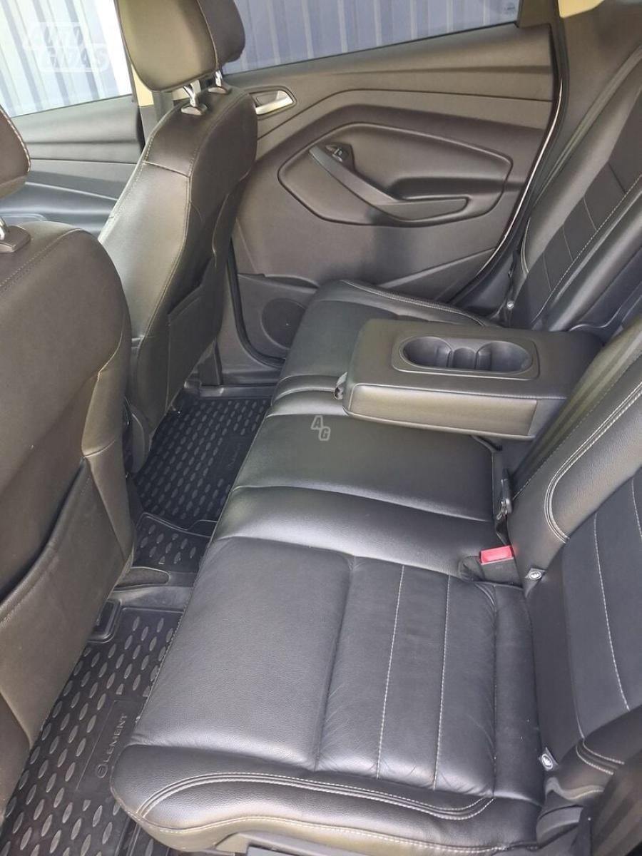 Grey Ford Kuga 2014 in Siauliai, with an engine capacity of 16.00 L and mileage of 187 thousand km for 4000 €, photo 21 on AUTOMOTO.COM.LV