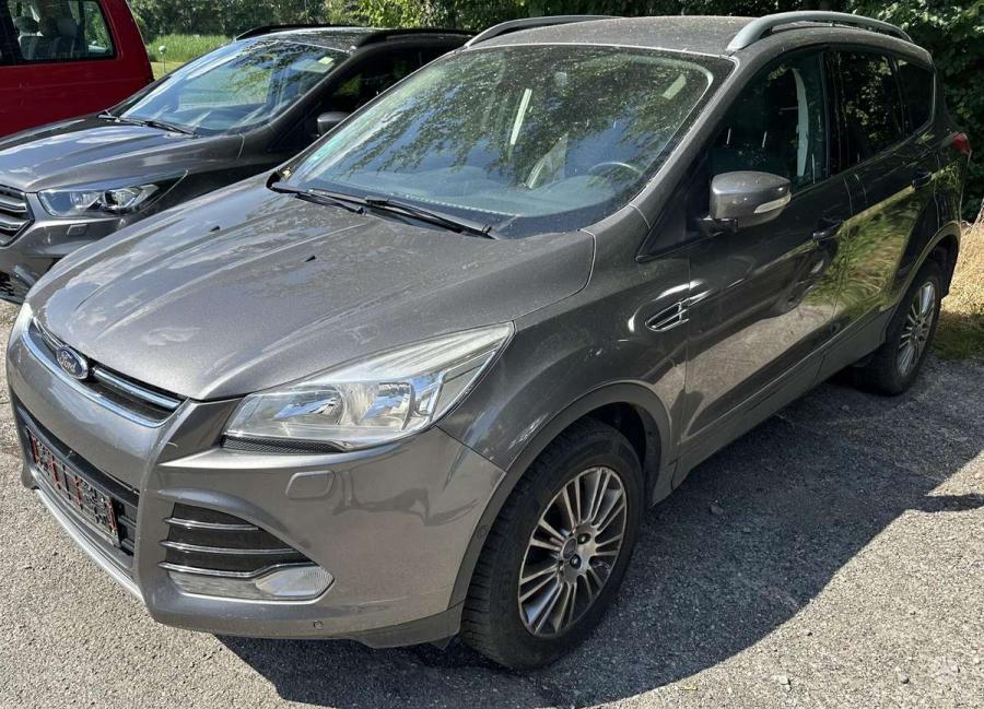 Pelēks Ford Kuga 2014 Kelmė, ar dzinēja tilpumu 2.00 L un nobraukumu 150 tūkst. km par 4299 €, foto 1 vietnē AUTOMOTO.COM.LV