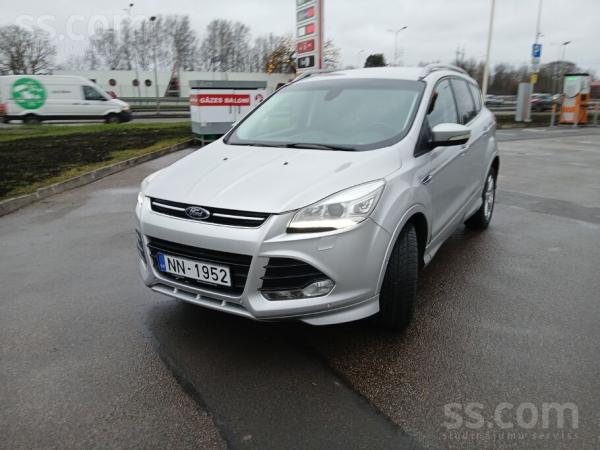 Pelēks Ford Kuga 2014 Rīga, ar dzinēja tilpumu 2.00 L un nobraukumu 237 tūkst. km par 7600 €, foto 10 vietnē AUTOMOTO.COM.LV