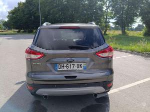 Grey Ford Kuga 2014 in Taurage, with an engine capacity of 2.00 L and mileage of 274 thousand km for 5000 €, photo 5 on AUTOMOTO.COM.LV