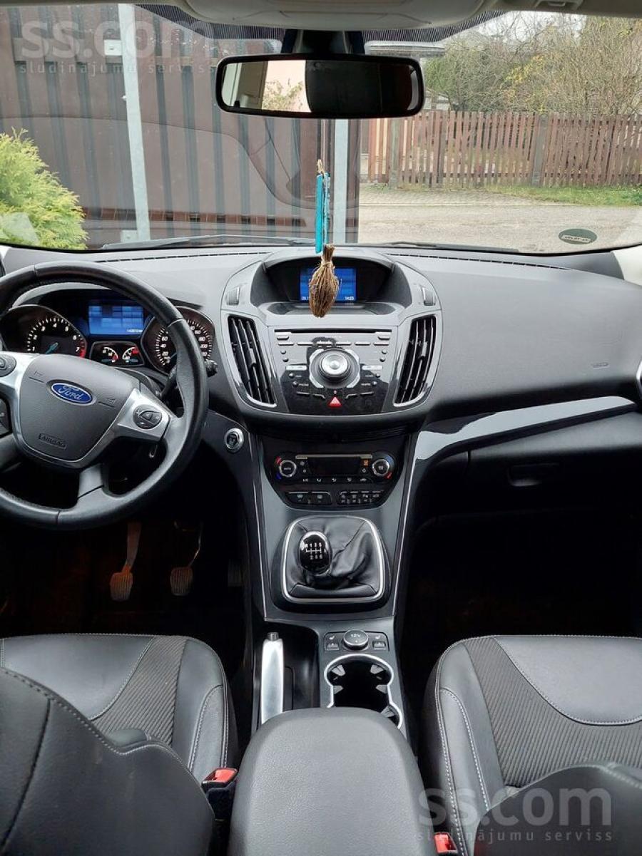 Pelēks Ford Kuga 2014 Rīga, ar dzinēja tilpumu 1.50 L un nobraukumu 165 tūkst. km par 7200 €, foto 6 vietnē AUTOMOTO.COM.LV