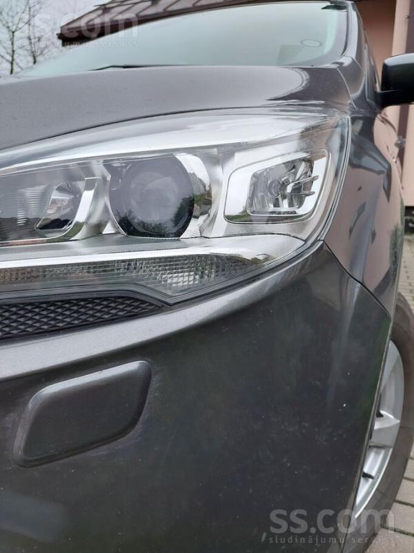 Grey Ford Kuga 2014 in Riga, with an engine capacity of 1.50 L and mileage of 165 thousand km for 7200 €, photo 6 on AUTOMOTO.COM.LV