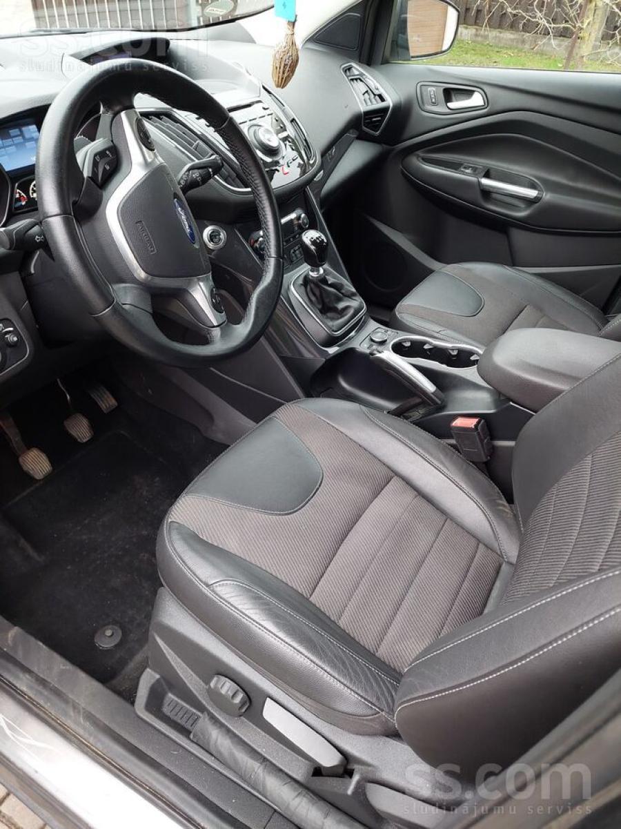 Pelēks Ford Kuga 2014 Rīga, ar dzinēja tilpumu 1.50 L un nobraukumu 165 tūkst. km par 7200 €, foto 10 vietnē AUTOMOTO.COM.LV