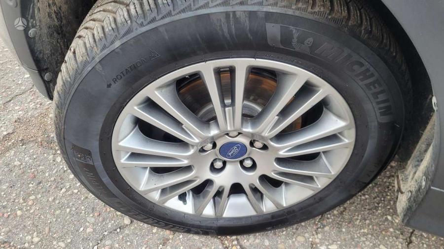 Grey Ford Kuga 2014 in Telschi, with an engine capacity of 1.60 L and mileage of 119 thousand km for 6150 €, photo 33 on AUTOMOTO.COM.LV
