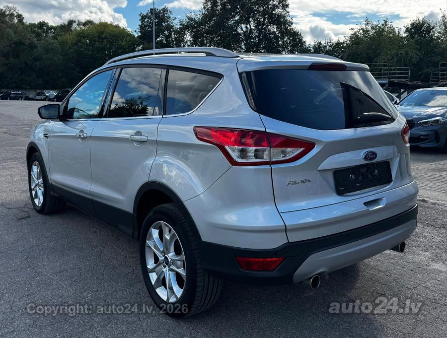 Pelēks Ford Kuga 2014 Tallina, ar dzinēja tilpumu 2.00 L un nobraukumu 140 tūkst. km par 8450 €, foto 5 vietnē AUTOMOTO.COM.LV