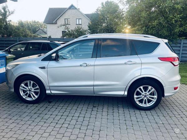 Ford Kuga 2014 in Marijampole on AUTOMOTO.COM.LV Grey Ford Kuga 2014 in Marijampole, with an engine capacity of 2.00 L and mileage of 255 thousand km for 6700 €, photo 6 on AUTOMOTO.COM.LV