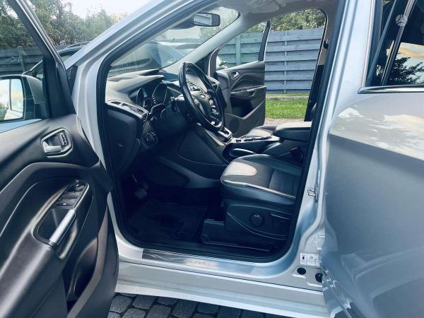 Ford Kuga 2014 in Marijampole on AUTOMOTO.COM.LV Grey Ford Kuga 2014 in Marijampole, with an engine capacity of 2.00 L and mileage of 255 thousand km for 6700 €, photo 10 on AUTOMOTO.COM.LV