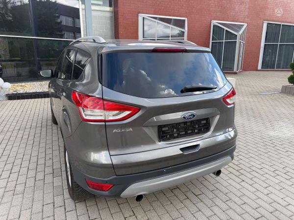 Ford Kuga 2014 in Marijampole on AUTOMOTO.COM.LV Grey Ford Kuga 2014 in Marijampole, with an engine capacity of 2.00 L and mileage of 157 thousand km for 7900 €, photo 10 on AUTOMOTO.COM.LV