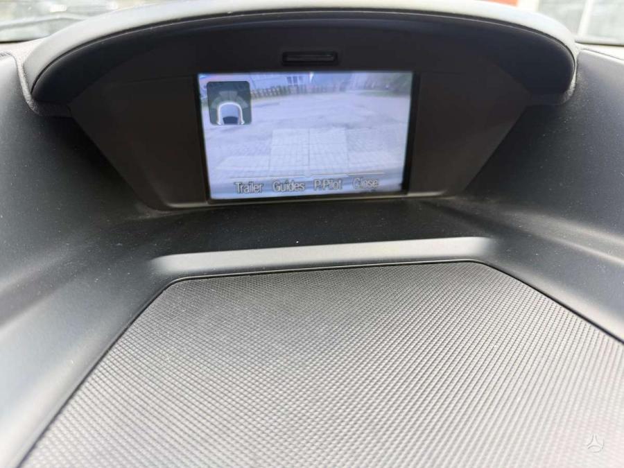 Grey Ford Kuga 2014 in Marijampole, with an engine capacity of 2.00 L and mileage of 157 thousand km for 7900 €, photo 23 on AUTOMOTO.COM.LV