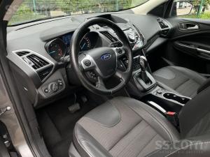 Pelēks Ford Kuga 2014 Jelgava, ar dzinēja tilpumu 2.00 L un nobraukumu 239 tūkst. km par 7590 €, foto 10 vietnē AUTOMOTO.COM.LV