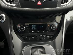 Pelēks Ford Kuga 2014 Jelgava, ar dzinēja tilpumu 2.00 L un nobraukumu 239 tūkst. km par 7590 €, foto 16 vietnē AUTOMOTO.COM.LV