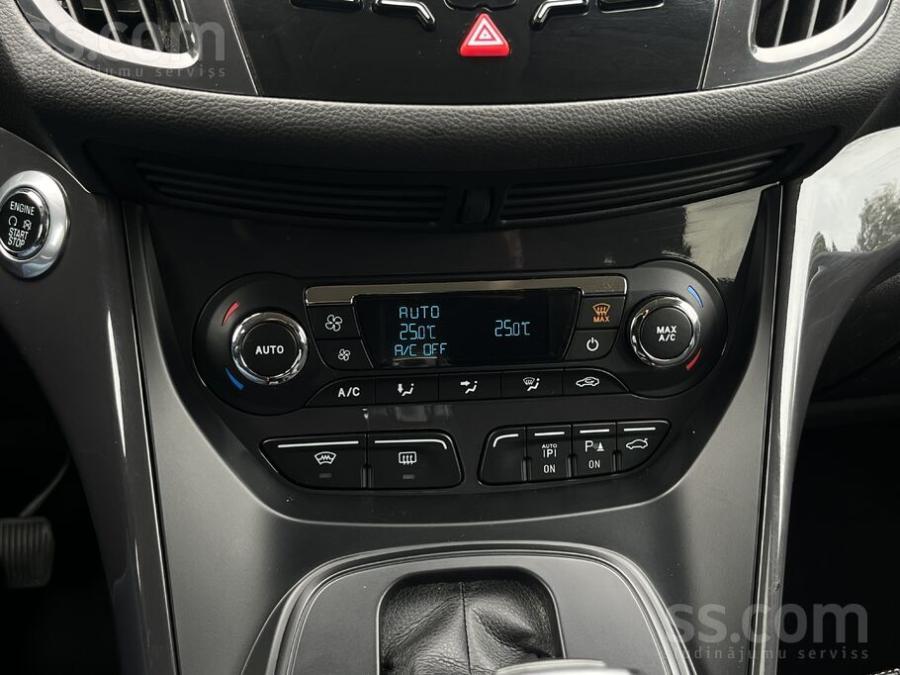 Pelēks Ford Kuga 2014 Jelgava, ar dzinēja tilpumu 2.00 L un nobraukumu 239 tūkst. km par 7590 €, foto 16 vietnē AUTOMOTO.COM.LV