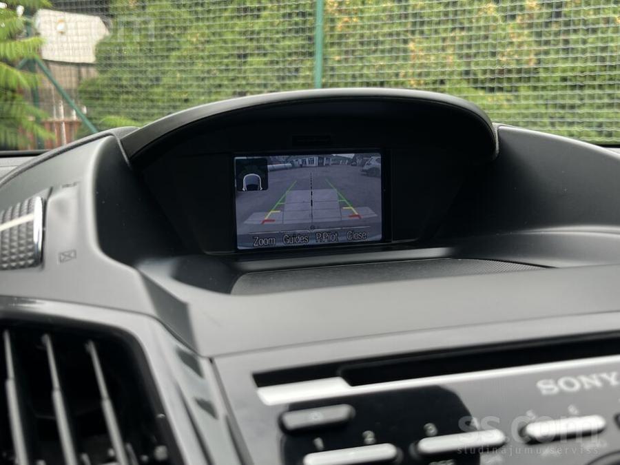 Pelēks Ford Kuga 2014 Jelgava, ar dzinēja tilpumu 2.00 L un nobraukumu 239 tūkst. km par 7590 €, foto 17 vietnē AUTOMOTO.COM.LV