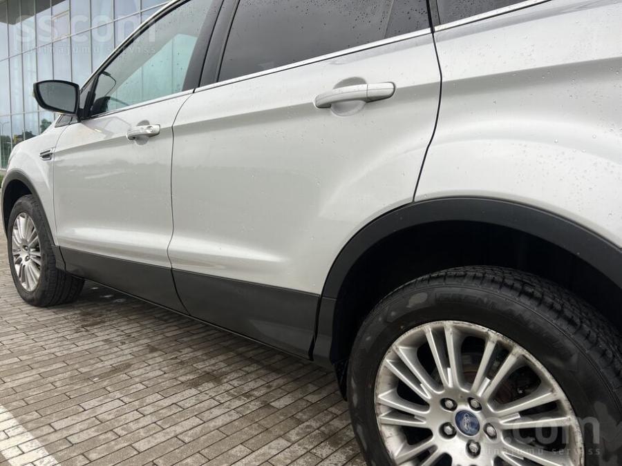 Pelēks Ford Kuga 2014 Rēzekne, ar dzinēja tilpumu 2.00 L un nobraukumu 244 tūkst. km par 7950 €, foto 7 vietnē AUTOMOTO.COM.LV