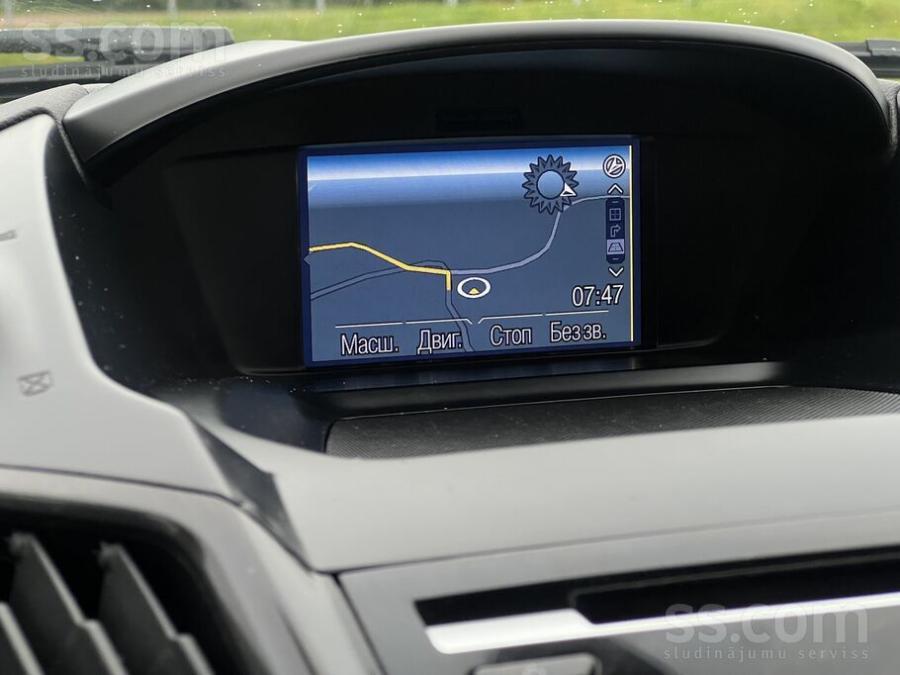 Pelēks Ford Kuga 2014 Rēzekne, ar dzinēja tilpumu 2.00 L un nobraukumu 244 tūkst. km par 7950 €, foto 18 vietnē AUTOMOTO.COM.LV