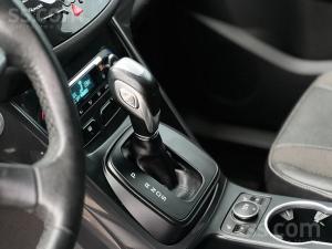 Pelēks Ford Kuga 2014 Rēzekne, ar dzinēja tilpumu 2.00 L un nobraukumu 244 tūkst. km par 7950 €, foto 21 vietnē AUTOMOTO.COM.LV