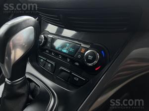 Pelēks Ford Kuga 2014 Rēzekne, ar dzinēja tilpumu 2.00 L un nobraukumu 244 tūkst. km par 7950 €, foto 22 vietnē AUTOMOTO.COM.LV