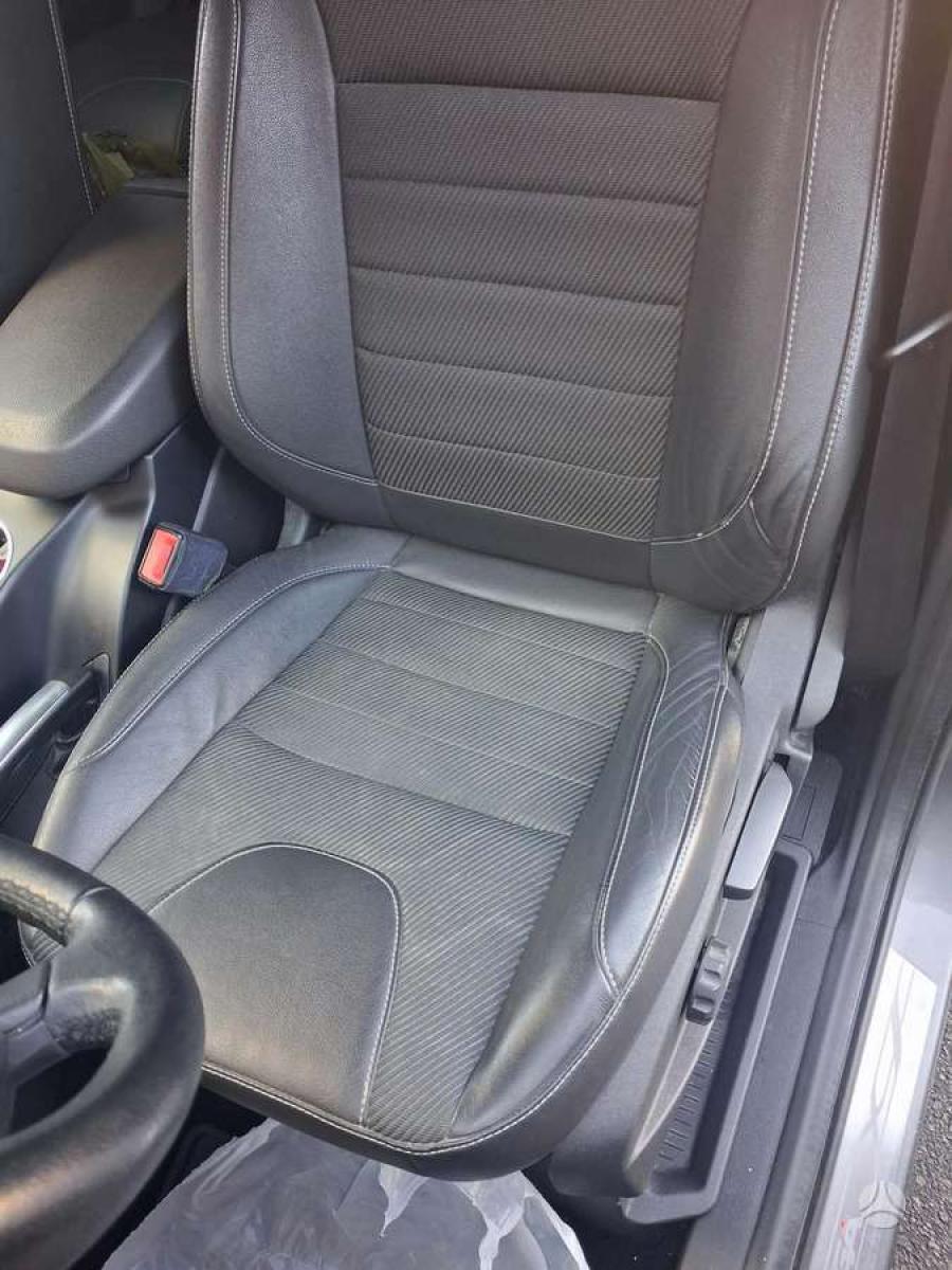 Grey Ford Kuga 2014 in Raseiniai, with an engine capacity of 0.00 L and mileage of 103 thousand km for 6500 €, photo 28 on AUTOMOTO.COM.LV
