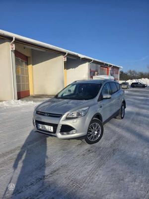 Pelēks Ford Kuga 2015 Viļņa, ar dzinēja tilpumu 2.00 L un nobraukumu 217 tūkst. km par 7700 €, foto 2 vietnē AUTOMOTO.COM.LV
