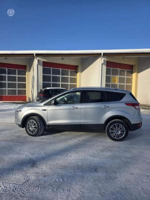Pelēks Ford Kuga 2015 Viļņa, ar dzinēja tilpumu 2.00 L un nobraukumu 217 tūkst. km par 7700 €, foto 3 vietnē AUTOMOTO.COM.LV