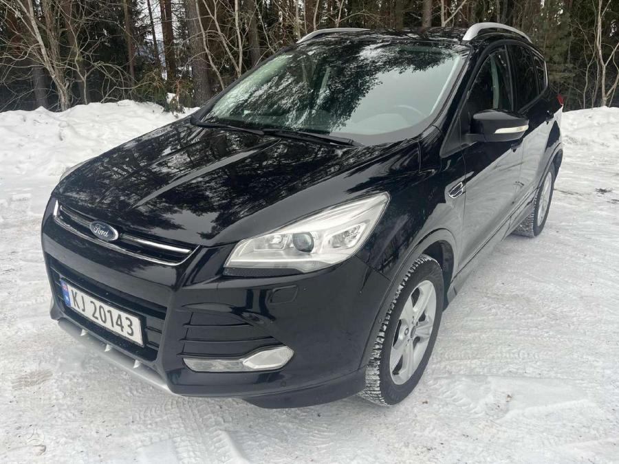 Grey Ford Kuga 2015 in Raseiniai, with an engine capacity of 2.00 L and mileage of 190 thousand km for 6500 €, photo 1 on AUTOMOTO.COM.LV