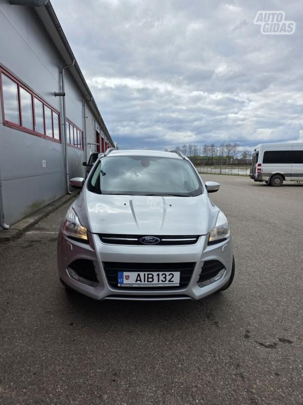 Grey Ford Kuga 2015 in Vilnius, with an engine capacity of 2.00 L and mileage of 217 thousand km for 6200 €, photo 6 on AUTOMOTO.COM.LV