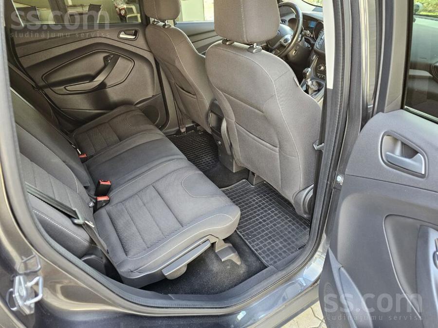 Grey Ford Kuga 2015 in Ogre, with an engine capacity of 1.50 L and mileage of 181 thousand km for 7440 €, photo 9 on AUTOMOTO.COM.LV
