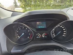 Grey Ford Kuga 2015 in Ogre, with an engine capacity of 1.50 L and mileage of 181 thousand km for 7440 €, photo 11 on AUTOMOTO.COM.LV