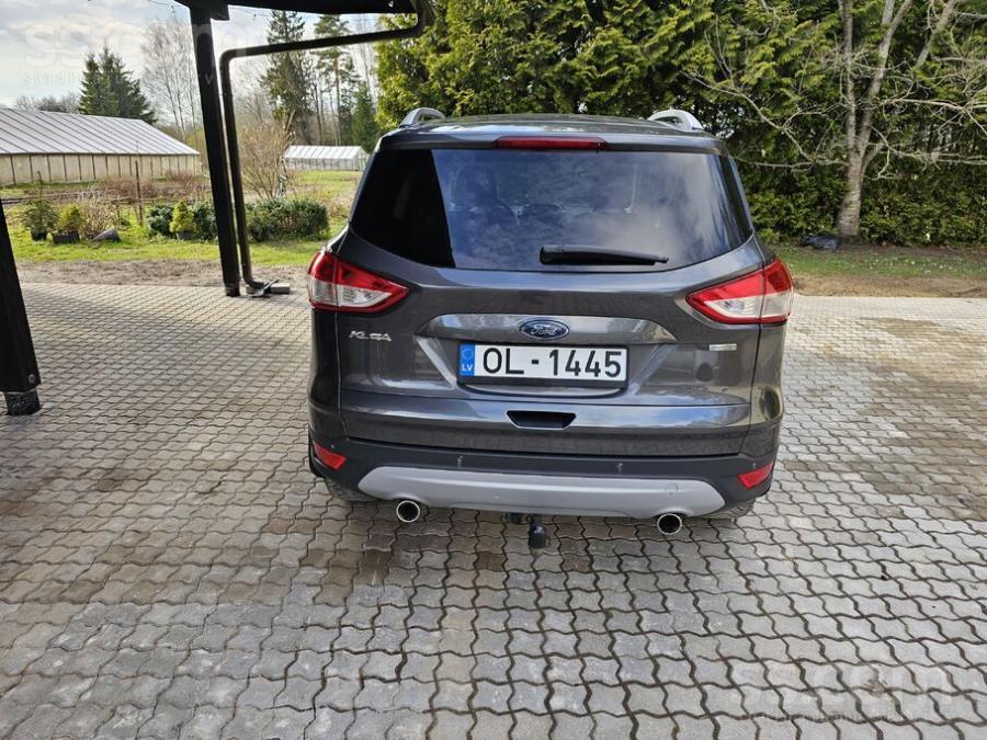 Grey Ford Kuga 2015 in Ogre, with an engine capacity of 1.50 L and mileage of 181 thousand km for 7440 €, photo 13 on AUTOMOTO.COM.LV