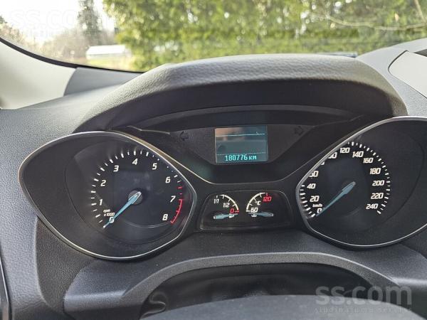 Grey Ford Kuga 2015 in Ogre, with an engine capacity of 1.50 L and mileage of 181 thousand km for 7111 €, photo 10 on AUTOMOTO.COM.LV