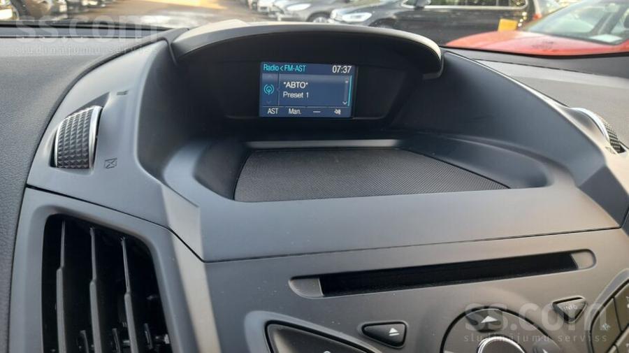 Grey Ford Kuga 2015 in Riga, with an engine capacity of 1.50 L and mileage of 175 thousand km for 7900 €, photo 22 on AUTOMOTO.COM.LV
