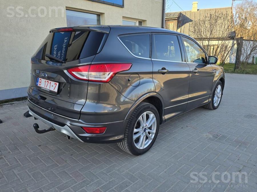 Grey Ford Kuga 2015 in Kuldiga, with an engine capacity of 2.00 L and mileage of 231 thousand km for 9200 €, photo 4 on AUTOMOTO.COM.LV
