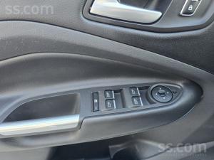 Grey Ford Kuga 2015 in Kuldiga, with an engine capacity of 2.00 L and mileage of 231 thousand km for 9200 €, photo 15 on AUTOMOTO.COM.LV