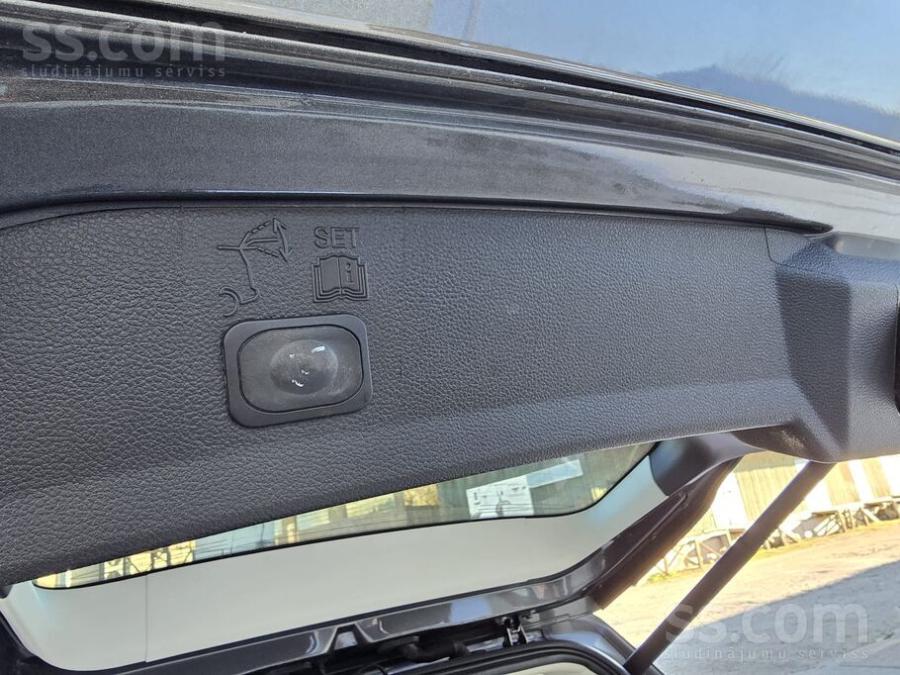 Grey Ford Kuga 2015 in Kuldiga, with an engine capacity of 2.00 L and mileage of 231 thousand km for 9200 €, photo 17 on AUTOMOTO.COM.LV