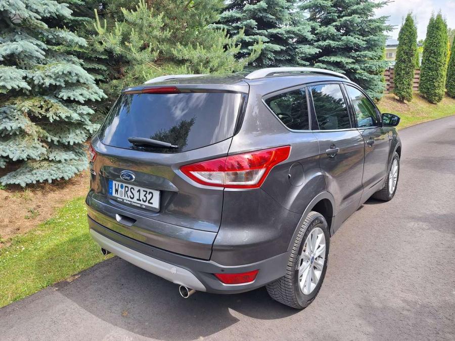 Grey Ford Kuga 2015 in Utena, with an engine capacity of 2.00 L and mileage of 272 thousand km for 7200 €, photo 4 on AUTOMOTO.COM.LV