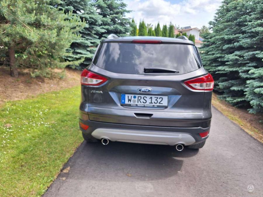 Grey Ford Kuga 2015 in Utena, with an engine capacity of 2.00 L and mileage of 272 thousand km for 7200 €, photo 6 on AUTOMOTO.COM.LV