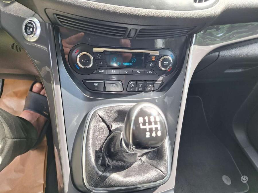 Grey Ford Kuga 2015 in Utena, with an engine capacity of 2.00 L and mileage of 272 thousand km for 7200 €, photo 15 on AUTOMOTO.COM.LV