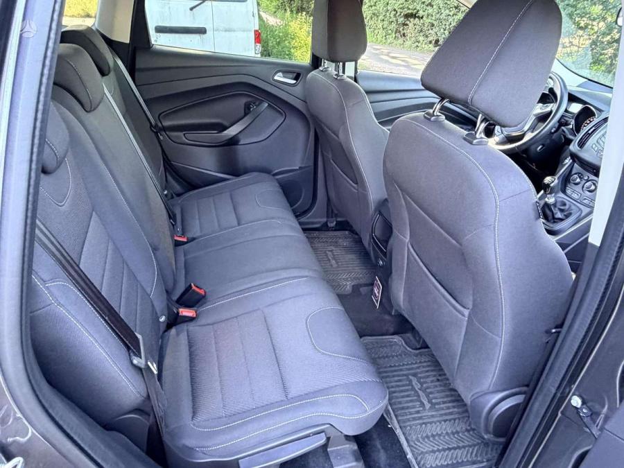 Grey Ford Kuga 2015 in Siauliai, with an engine capacity of 1.50 L and mileage of 116 thousand km for 6650 €, photo 17 on AUTOMOTO.COM.LV