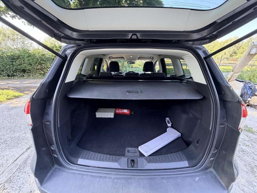 Grey Ford Kuga 2015 in Siauliai, with an engine capacity of 1.50 L and mileage of 116 thousand km for 6650 €, photo 19 on AUTOMOTO.COM.LV