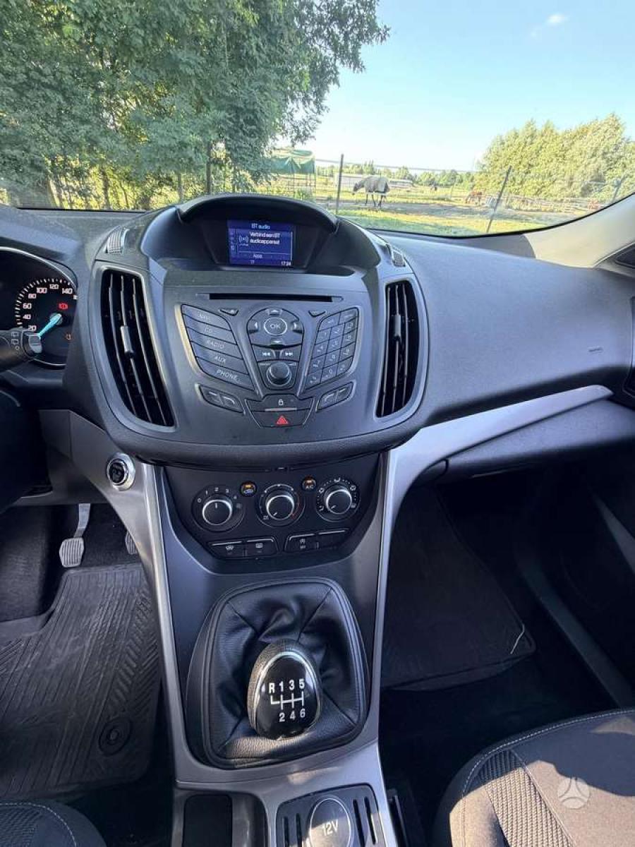 Grey Ford Kuga 2015 in Siauliai, with an engine capacity of 1.50 L and mileage of 116 thousand km for 6650 €, photo 21 on AUTOMOTO.COM.LV
