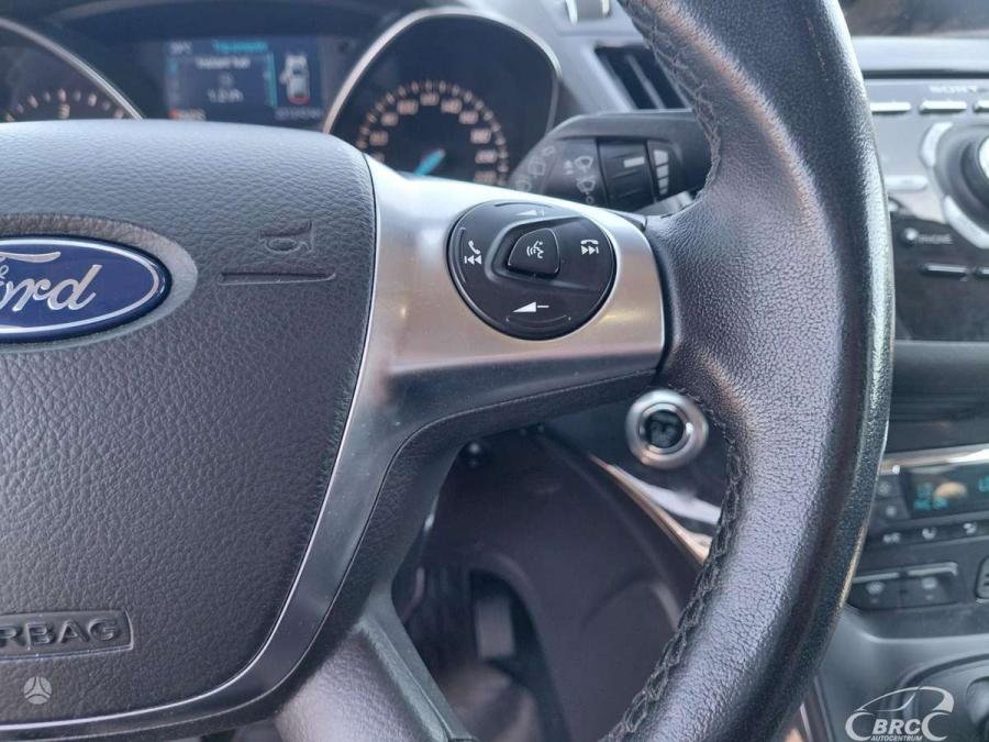 Grey Ford Kuga 2015 in Vilnius, with an engine capacity of 2.00 L and mileage of 221 thousand km for 6900 €, photo 18 on AUTOMOTO.COM.LV