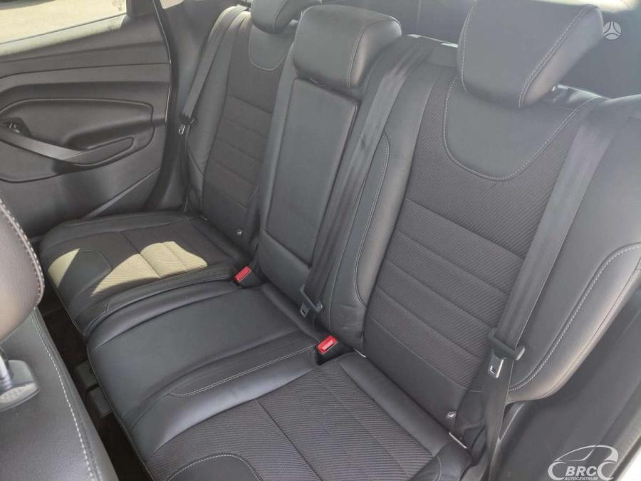 Grey Ford Kuga 2015 in Vilnius, with an engine capacity of 2.00 L and mileage of 221 thousand km for 6900 €, photo 23 on AUTOMOTO.COM.LV