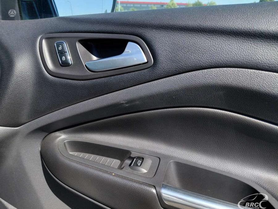 Grey Ford Kuga 2015 in Vilnius, with an engine capacity of 2.00 L and mileage of 221 thousand km for 6900 €, photo 27 on AUTOMOTO.COM.LV