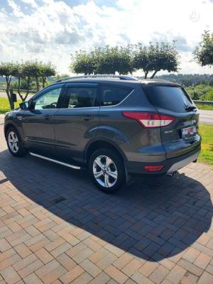 Grey Ford Kuga 2015 in Kaunas, with an engine capacity of 2.00 L and mileage of 152 thousand km for 8200 €, photo 5 on AUTOMOTO.COM.LV