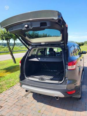 Grey Ford Kuga 2015 in Kaunas, with an engine capacity of 2.00 L and mileage of 152 thousand km for 8200 €, photo 8 on AUTOMOTO.COM.LV