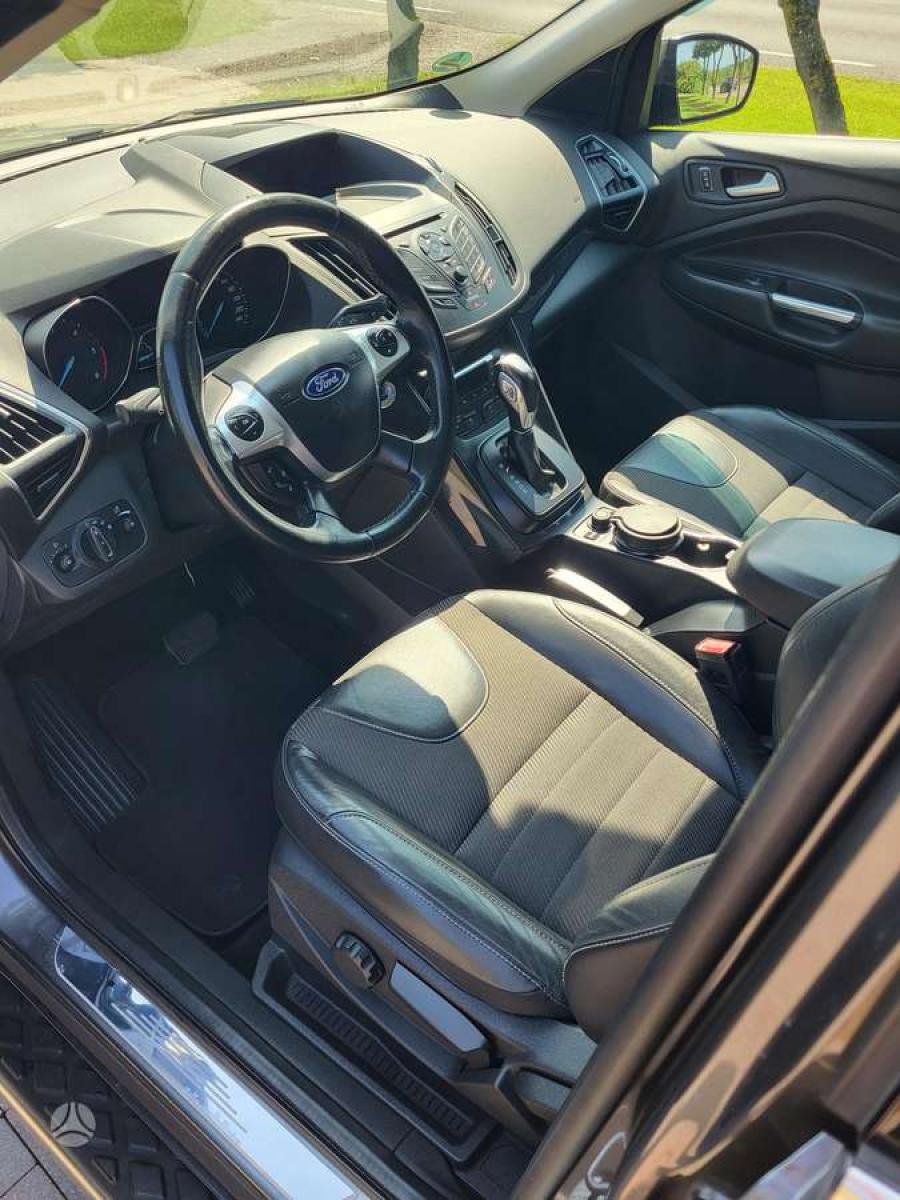 Grey Ford Kuga 2015 in Kaunas, with an engine capacity of 2.00 L and mileage of 152 thousand km for 8200 €, photo 9 on AUTOMOTO.COM.LV