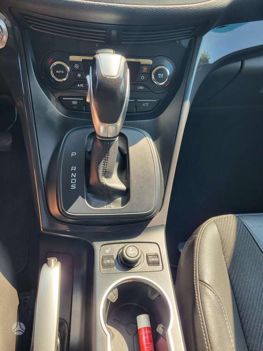 Grey Ford Kuga 2015 in Kaunas, with an engine capacity of 2.00 L and mileage of 152 thousand km for 8200 €, photo 14 on AUTOMOTO.COM.LV