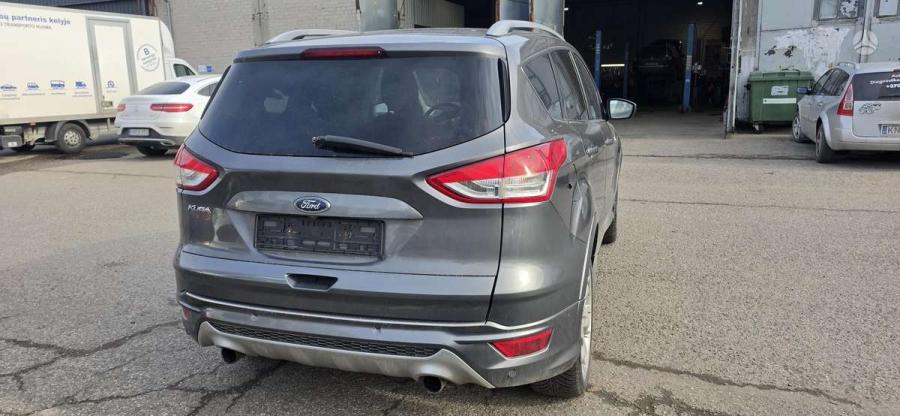 Pelēks Ford Kuga 2015 Klaipėda, ar dzinēja tilpumu 2.00 L un nobraukumu 182 tūkst. km par 5500 €, foto 5 vietnē AUTOMOTO.COM.LV