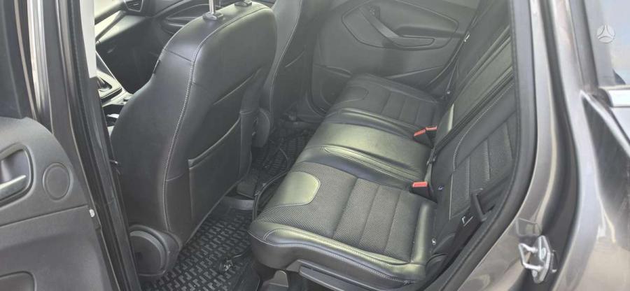 Pelēks Ford Kuga 2015 Klaipėda, ar dzinēja tilpumu 2.00 L un nobraukumu 182 tūkst. km par 5500 €, foto 8 vietnē AUTOMOTO.COM.LV