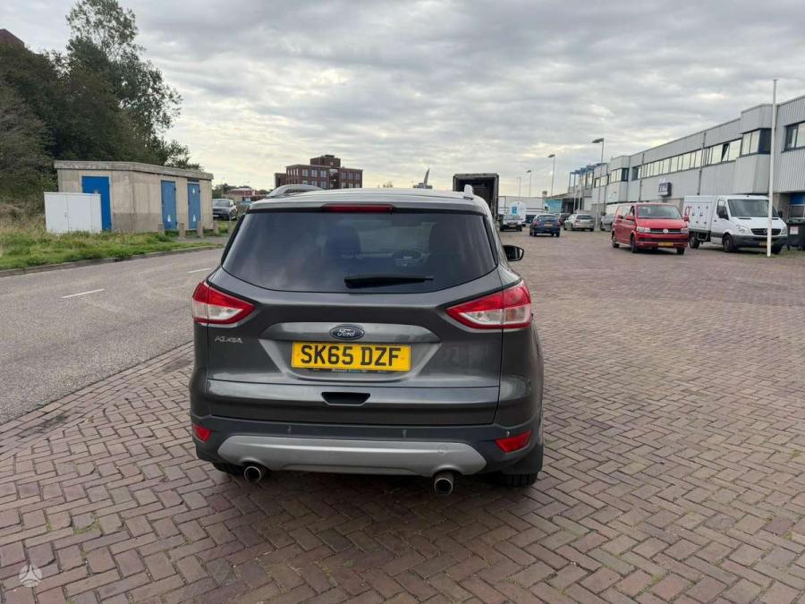 Pelēks Ford Kuga 2015 Klaipėda, ar dzinēja tilpumu 2.00 L un nobraukumu 174 tūkst. km par 3500 €, foto 4 vietnē AUTOMOTO.COM.LV